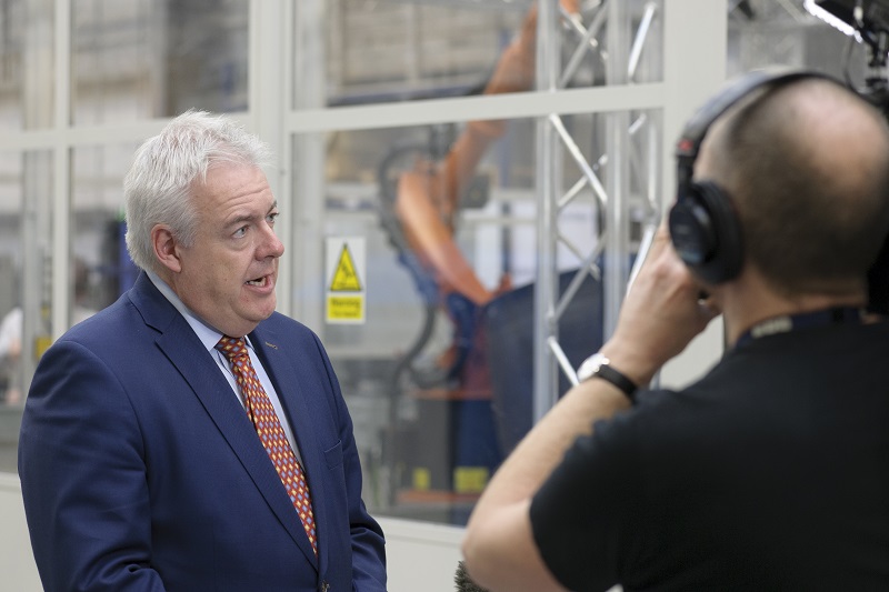AEMRI - Welsh First Minister, Carwyn Jones takes inspiration from TWI